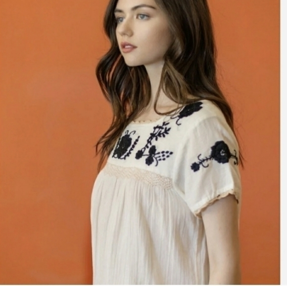 THML | Tops | Nwt Thml Cream Small Embroidered Mexican Top | Poshmark